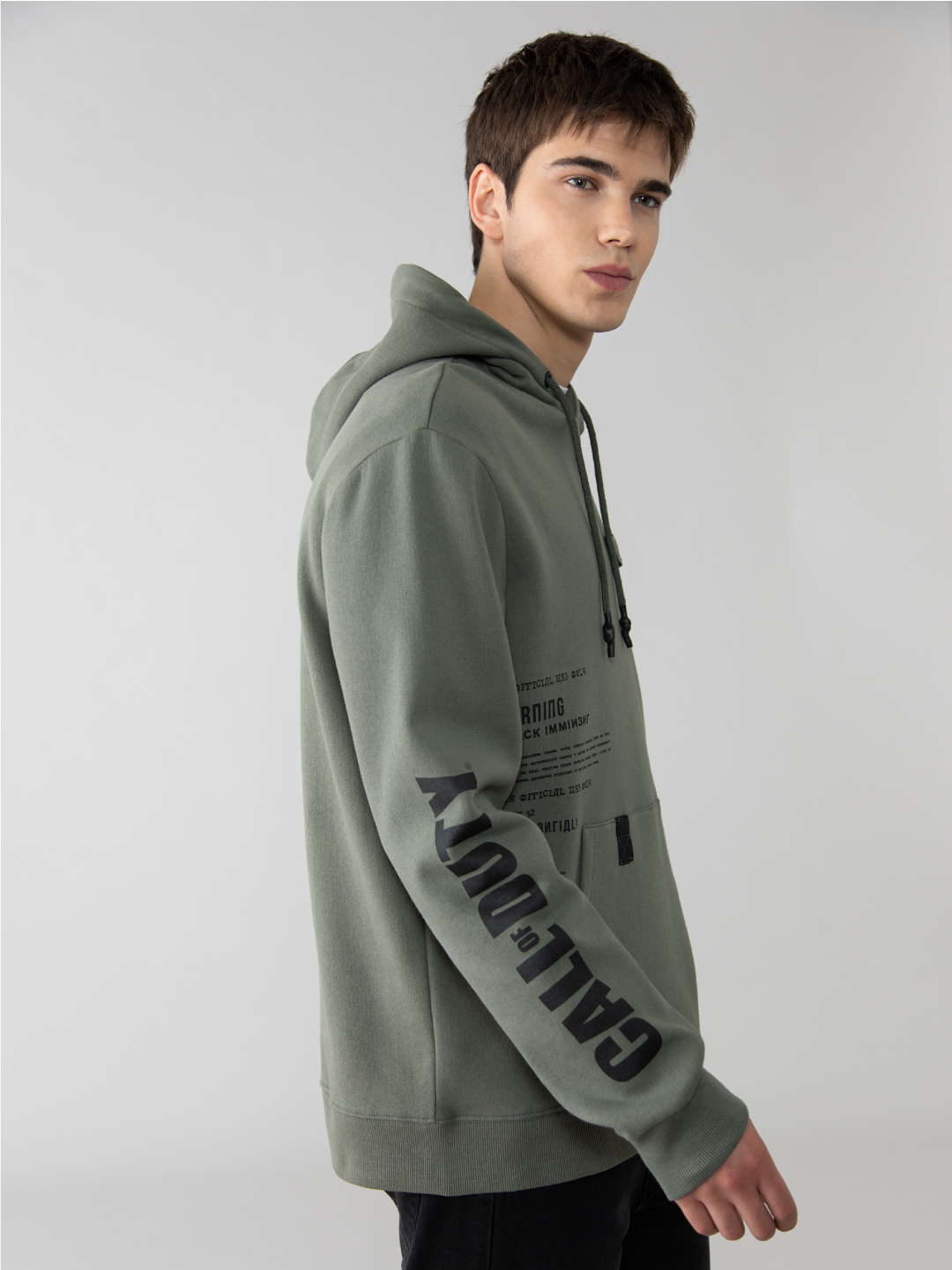 Activision lanza su primera colección de ropa de Call of Duty en ...